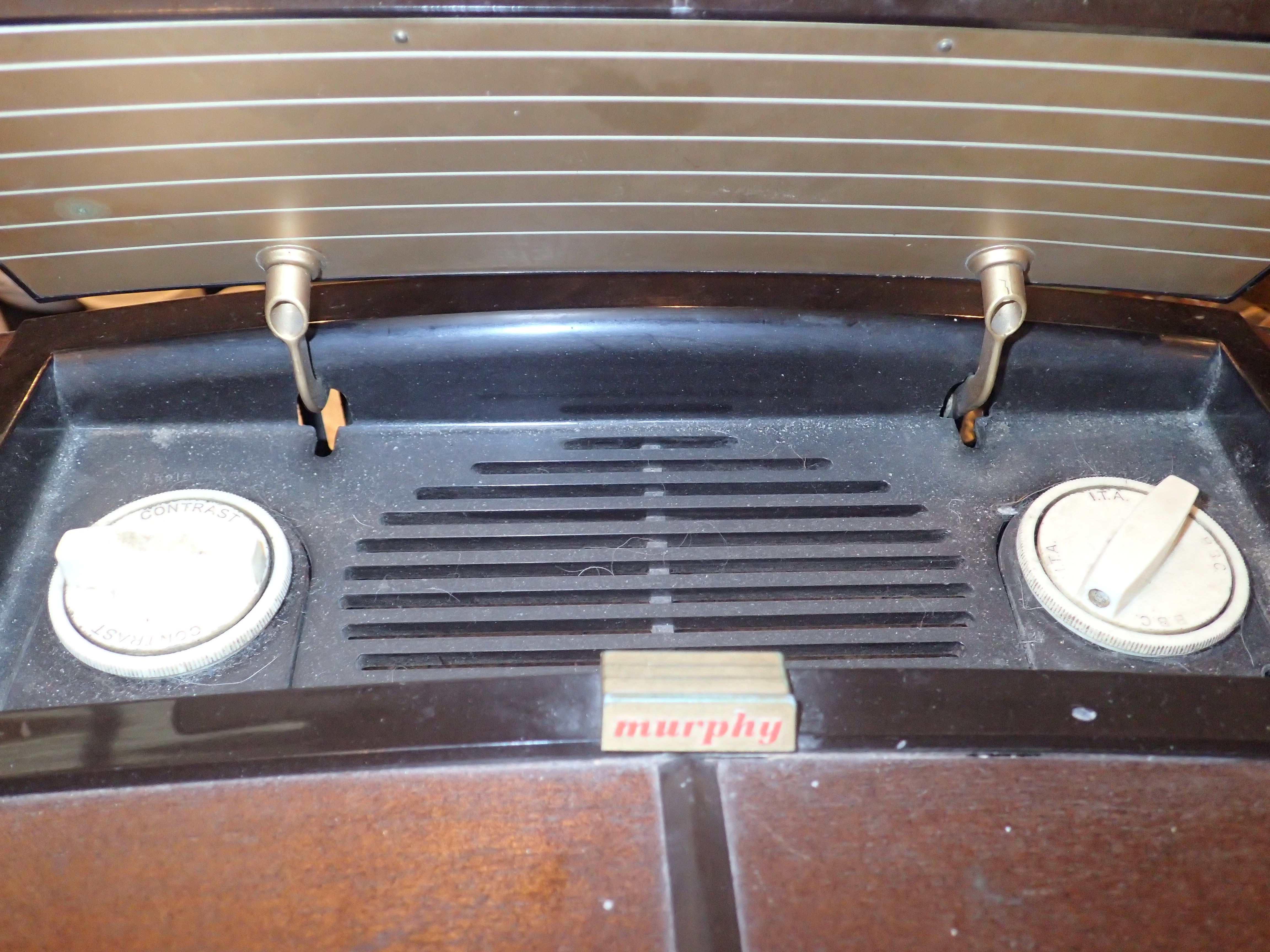 Vintage Murphy valve television with 16" screen