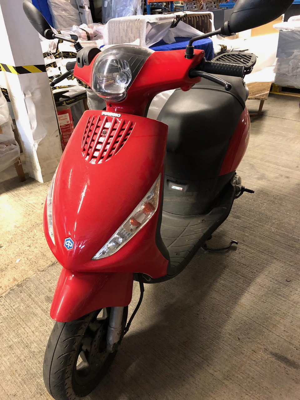 Piaggio Zip 49cc MOT until June 2019 V5 Present Starts, Runs & Drives