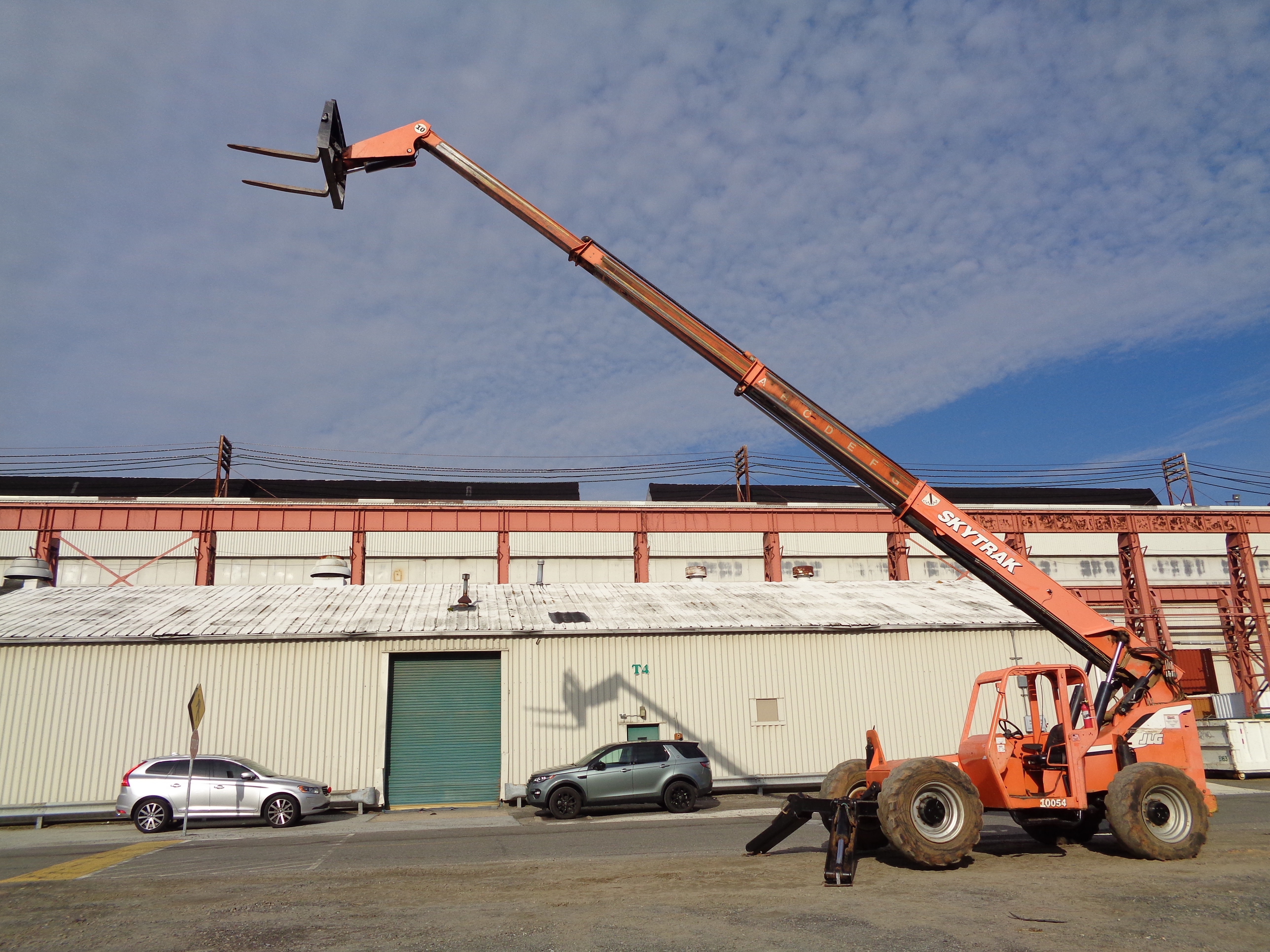 Make: JLG Skytrak Model: 10054 Year: 2006 SN: 0160015660 Diesel Lifting ...