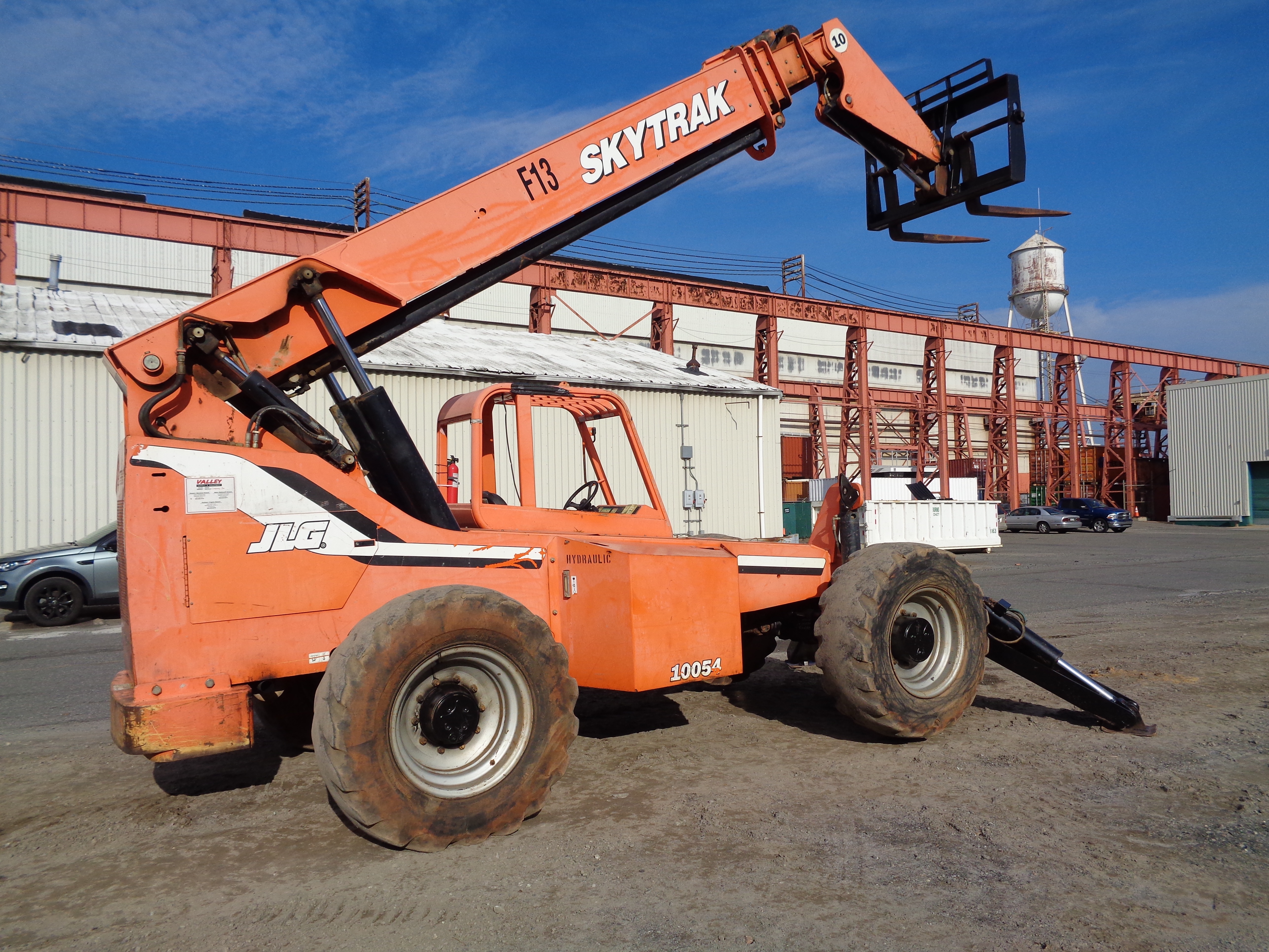 Make: JLG Skytrak Model: 10054 Year: 2006 SN: 0160015660 Diesel Lifting ...