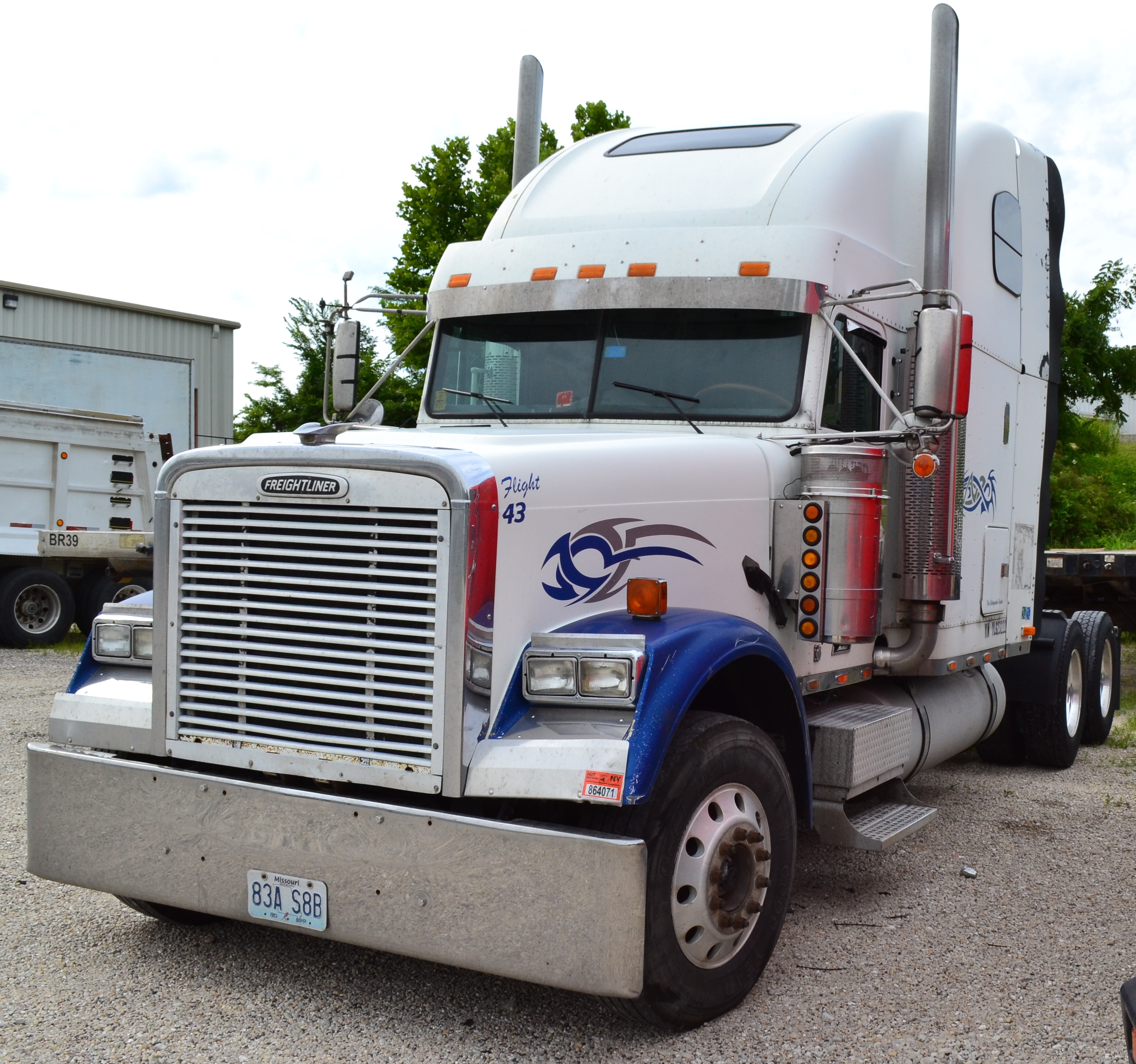 2000 Freightliner Model FLD-120 Classic Road Tractor, Sleeper, Detroit ...