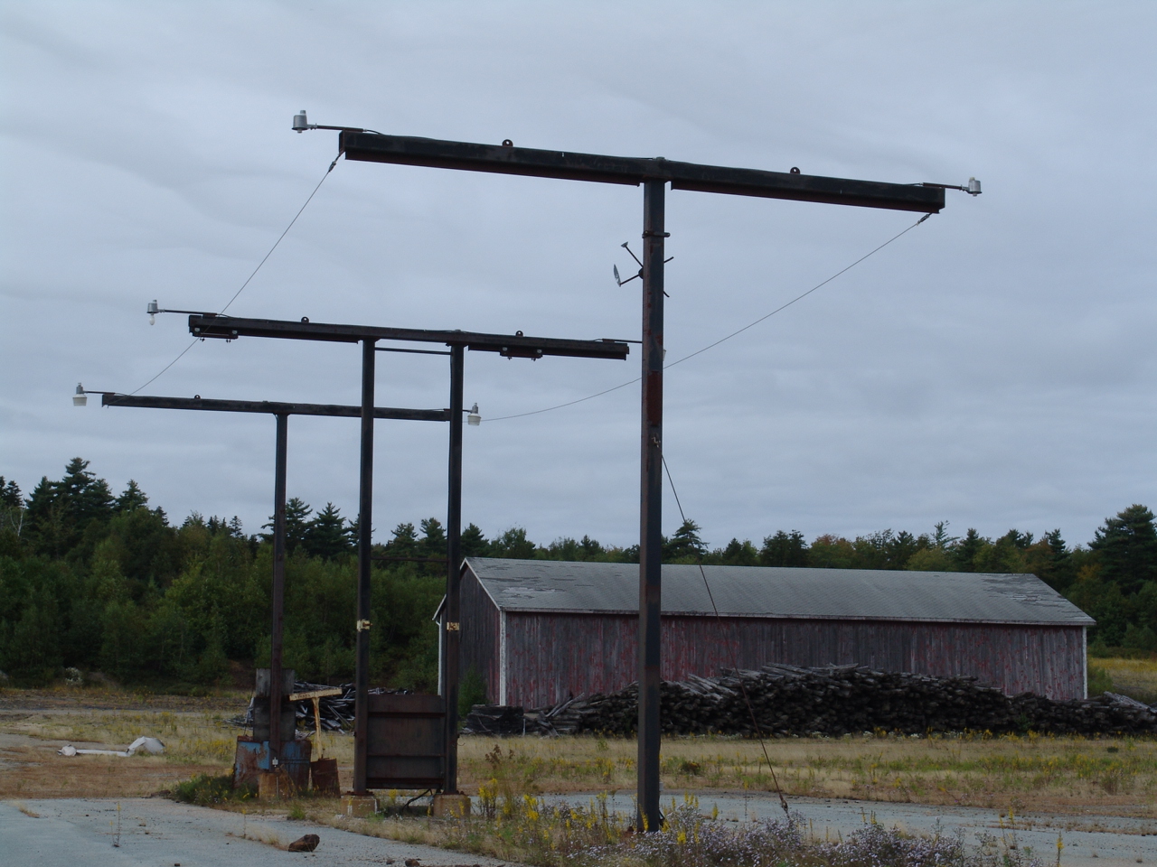 DOUBLE TRUCK TARP STATION, W/ 3 TOWERS