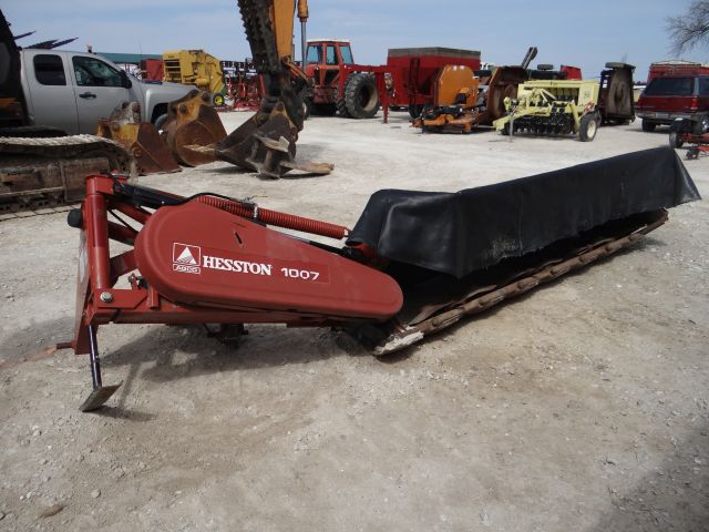 Hesston 1007 Disc Mower