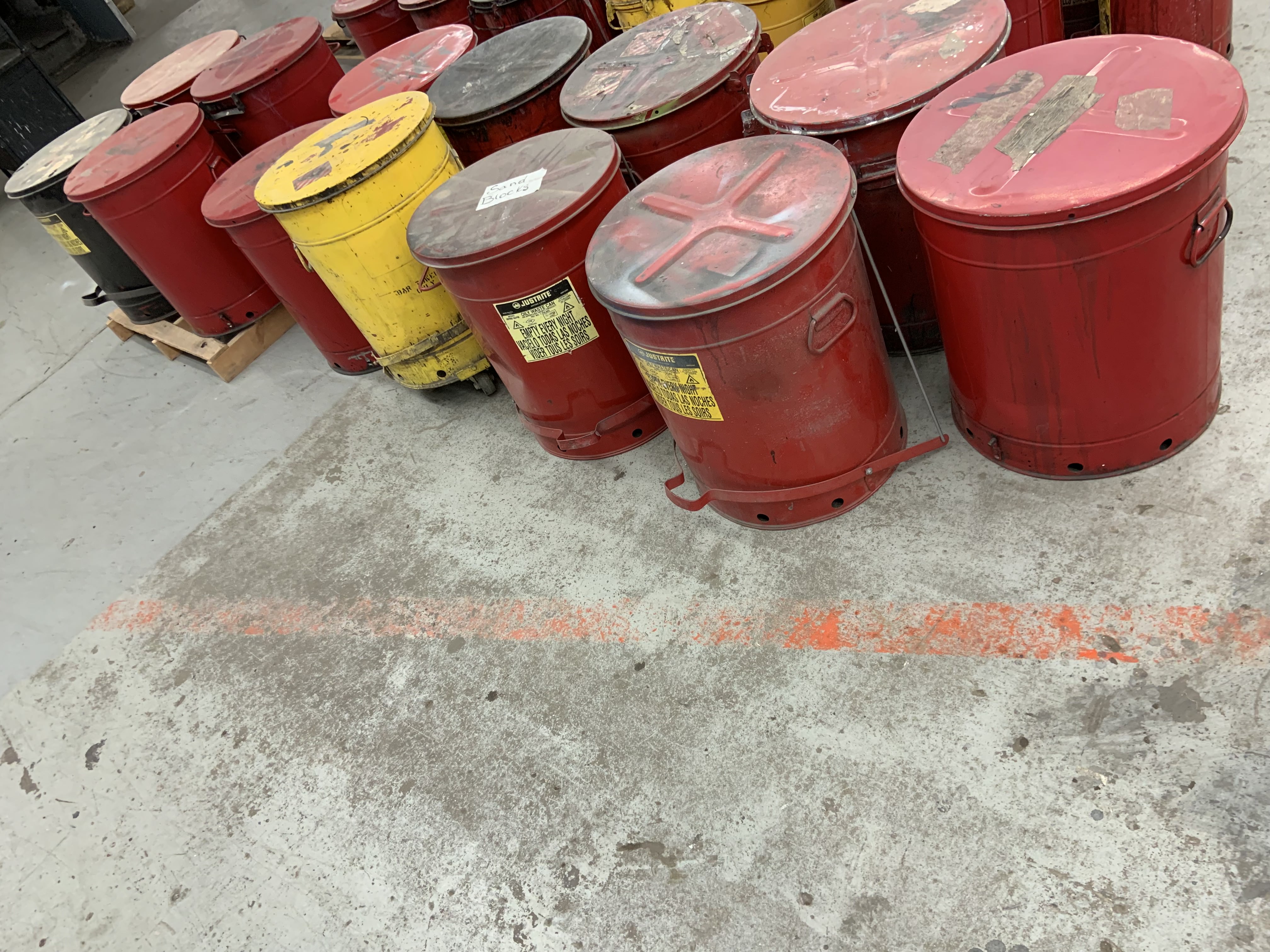 Flammable waste can, assorted 21 gallon