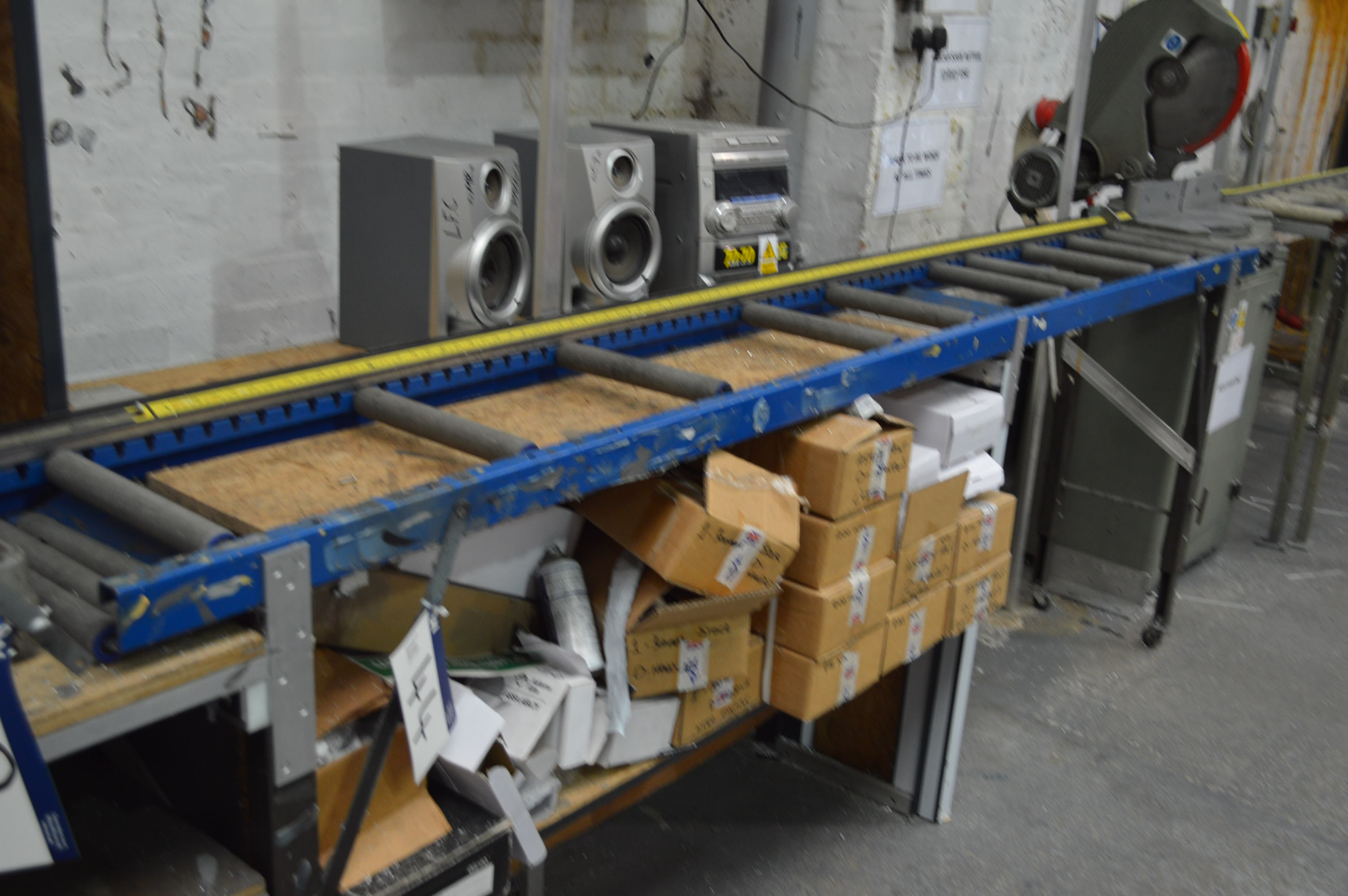 Roller Feed Table/ Bench, roller feed approx. 3m x 390mm x 1.02m high ...