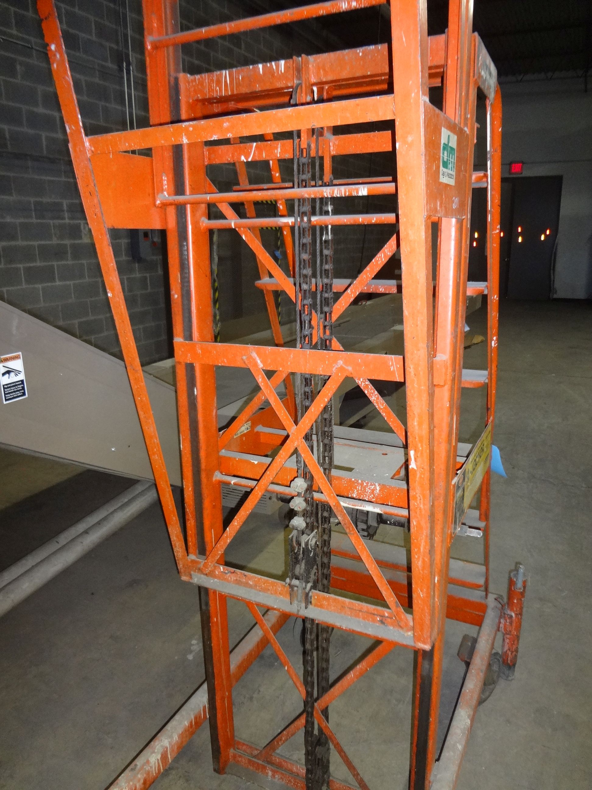 300 LB. CAPACITY X 15' MAX LIFT HEIGHT ECONOMY "HI-JACKER" MANUAL HAND ...
