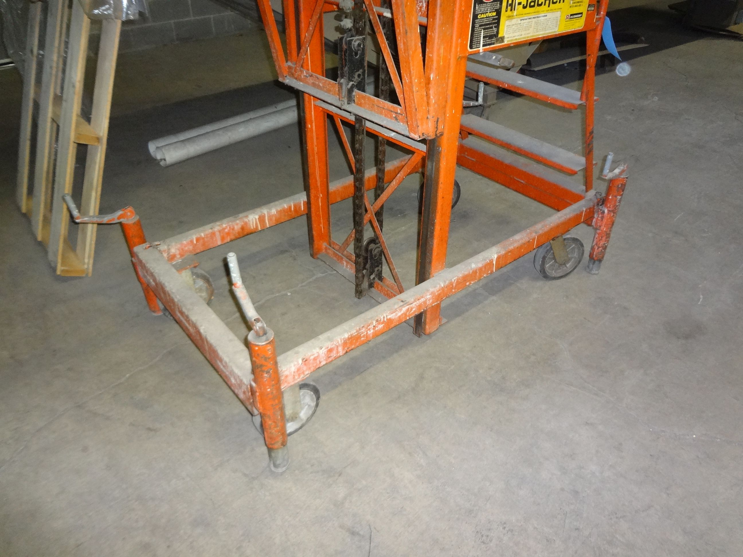 300 LB. CAPACITY X 15' MAX LIFT HEIGHT ECONOMY "HI-JACKER" MANUAL HAND ...