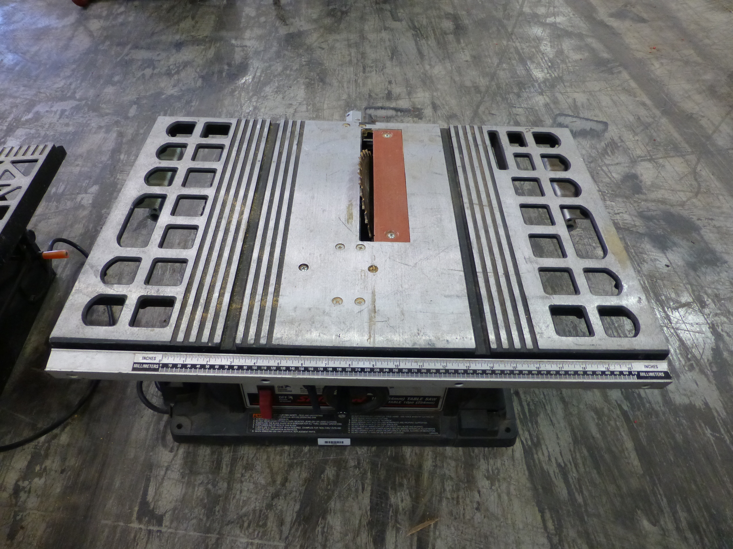 Skil 10" Table Saw|Model No. 3400 13A 87016; 115V; Lot Loading Fee: $5.00