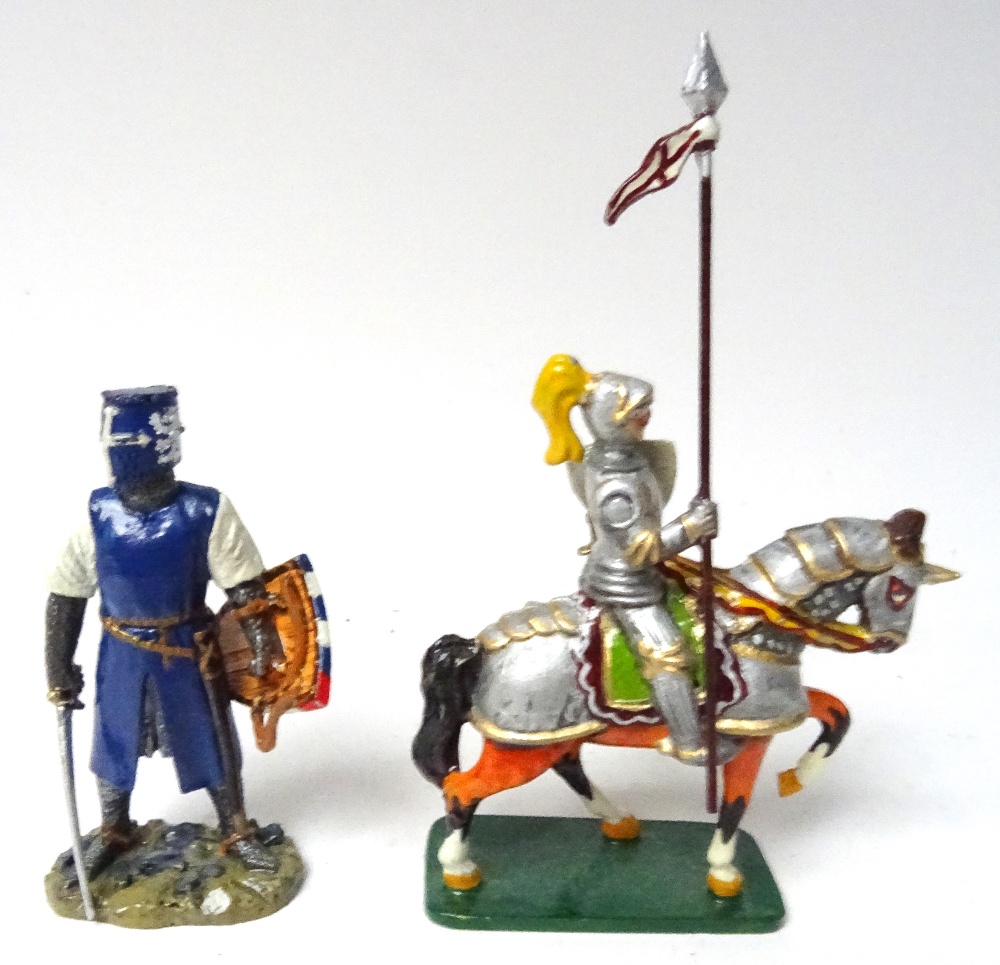 Medieval Figures in various scales, including knights, squires and ...