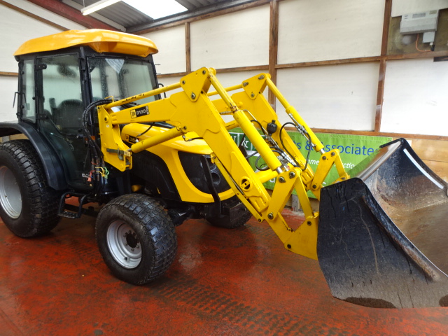 2008 JCB 354 4wd compact tractor (Reg MX08 URD) (3419 recorded hours) with 3 point linkage, spool