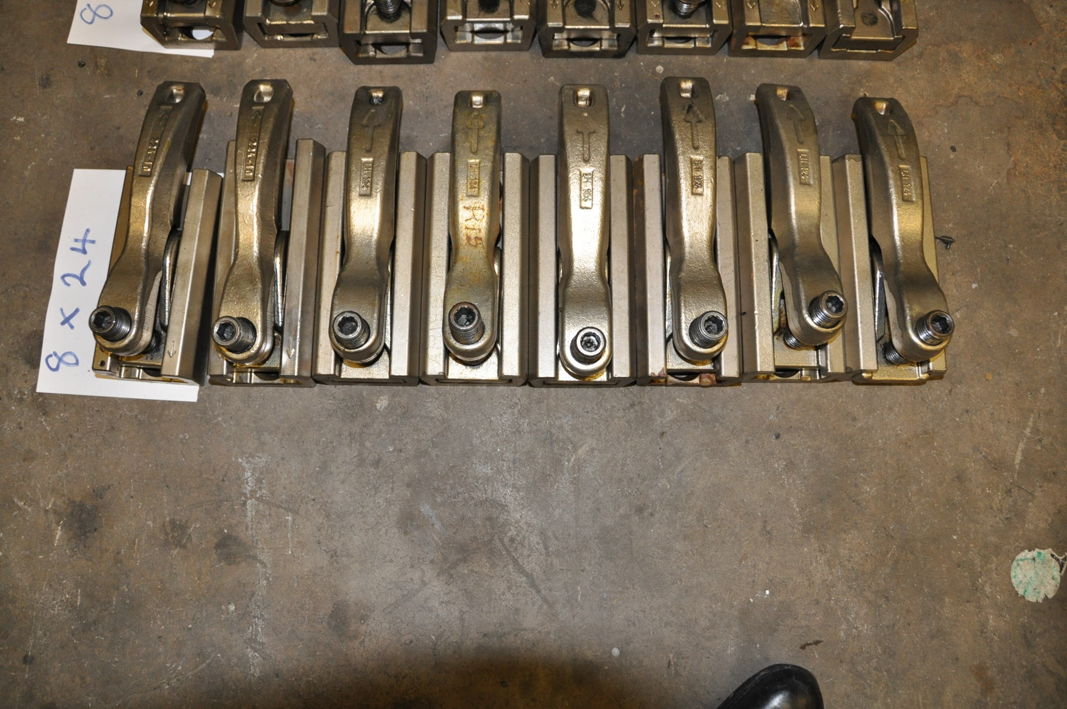 1 set of 8 Lenzkes Mould Clamps, Multi Quick 100 Clamps, M24 (224-10 ...