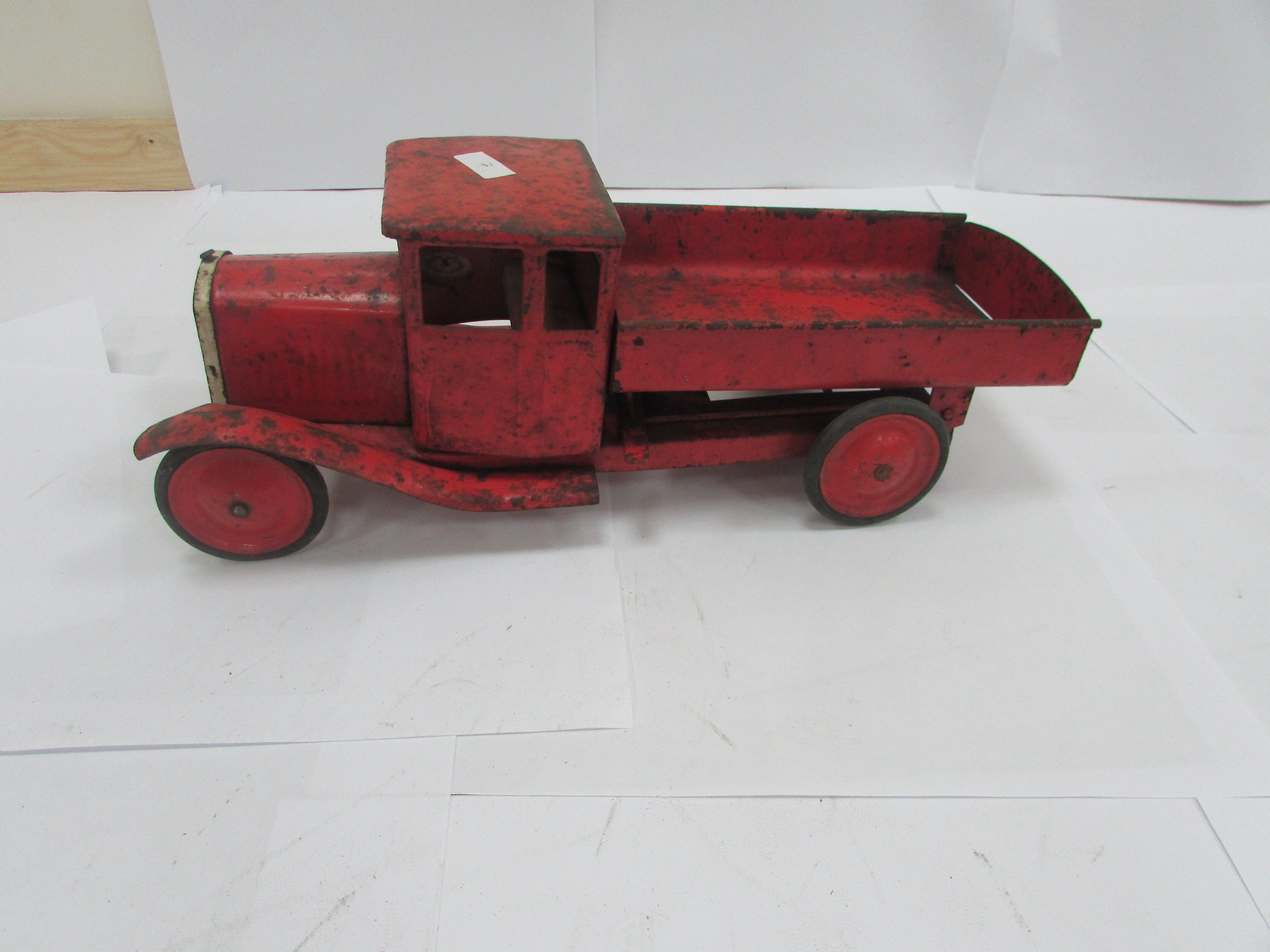 3 Triang Toys: Bedford Series Breakdown Truck, Shell Tanker, Tipper ...