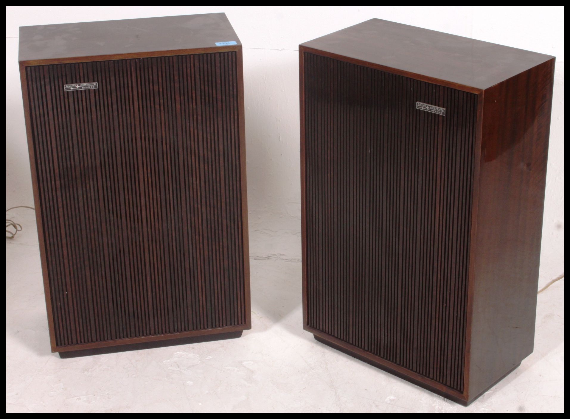 A stunning pair of 1950's Regonda hi-fi speakers. The laquered wood ...