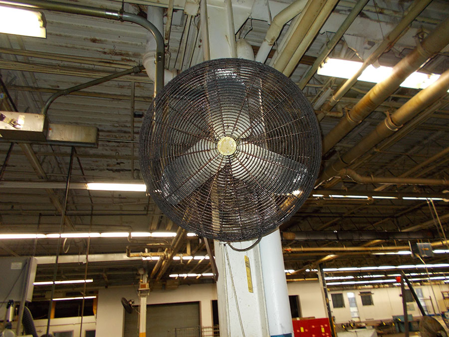 COLUMN MOUNTED FANS (X4)