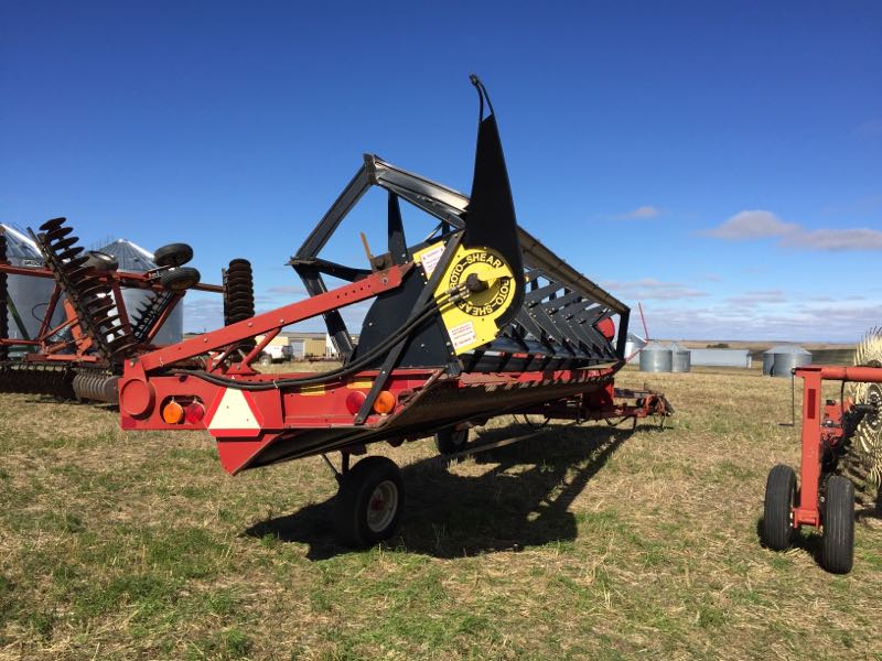 Case IH 8220 Pull-type Swather 25 ft. with Canola Cutters