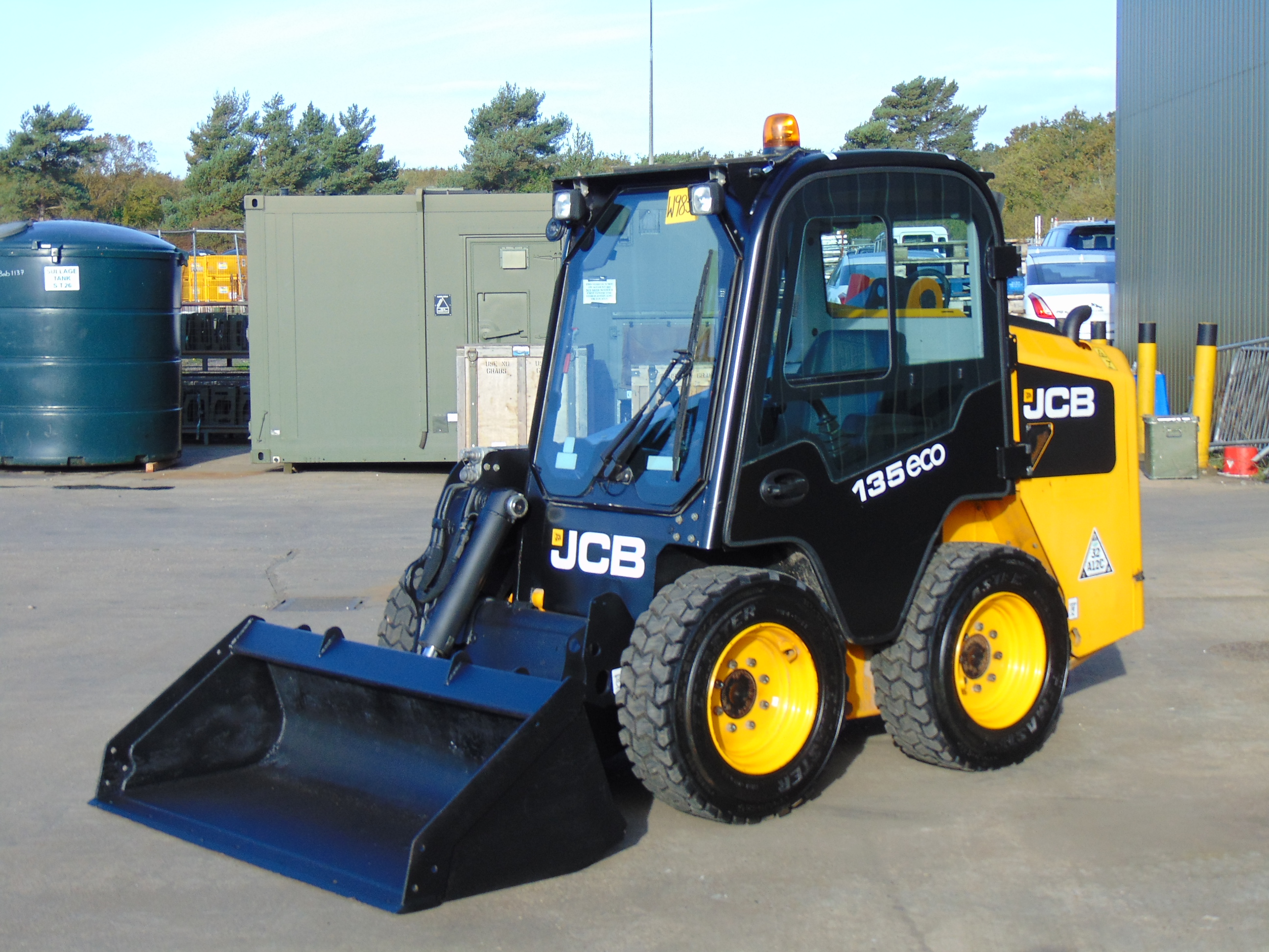 You are bidding on a 2014 JCB 135 ECO T4 Skid Steer Loader. This ...