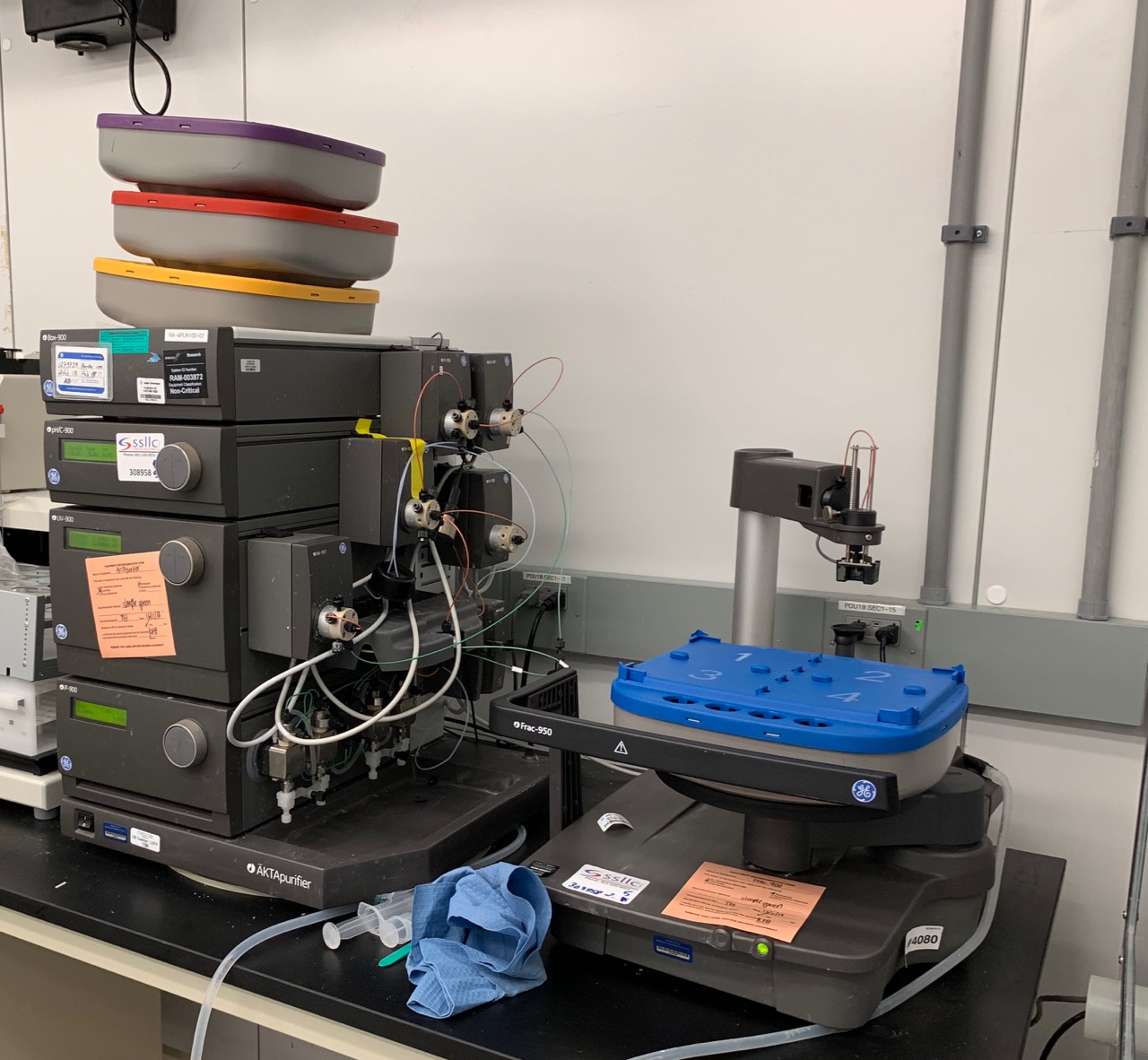 GE AKTA purifier Chromatography System, Electrical: 100-240V, 50/60Hz ...