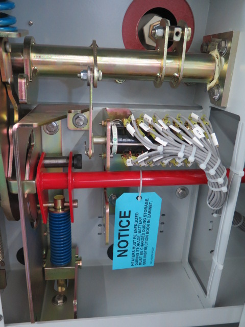 2016 ABB Type R-MAG Vacuum Circuit Breaker SO MB30160ZZMH5KBL421 w/ 38 ...