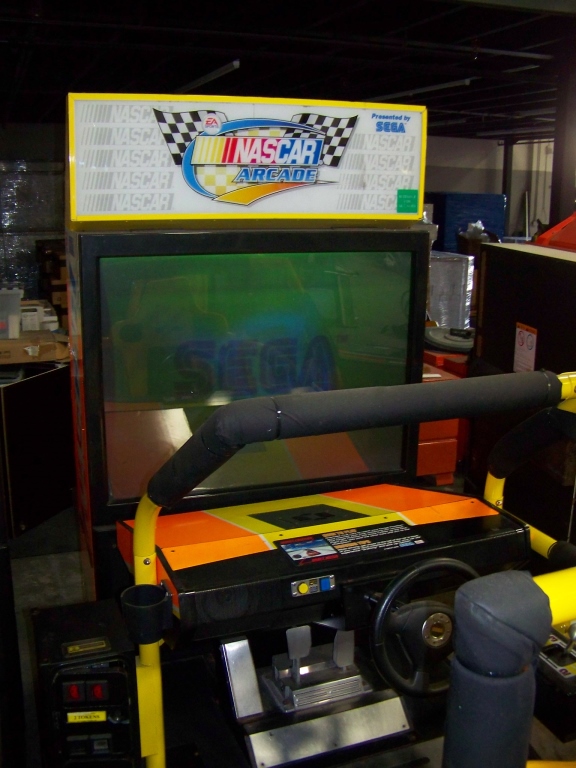 { Choice of lots: 571, 572 } } } } NASCAR ARCADE DELUXE 50" RACING ...