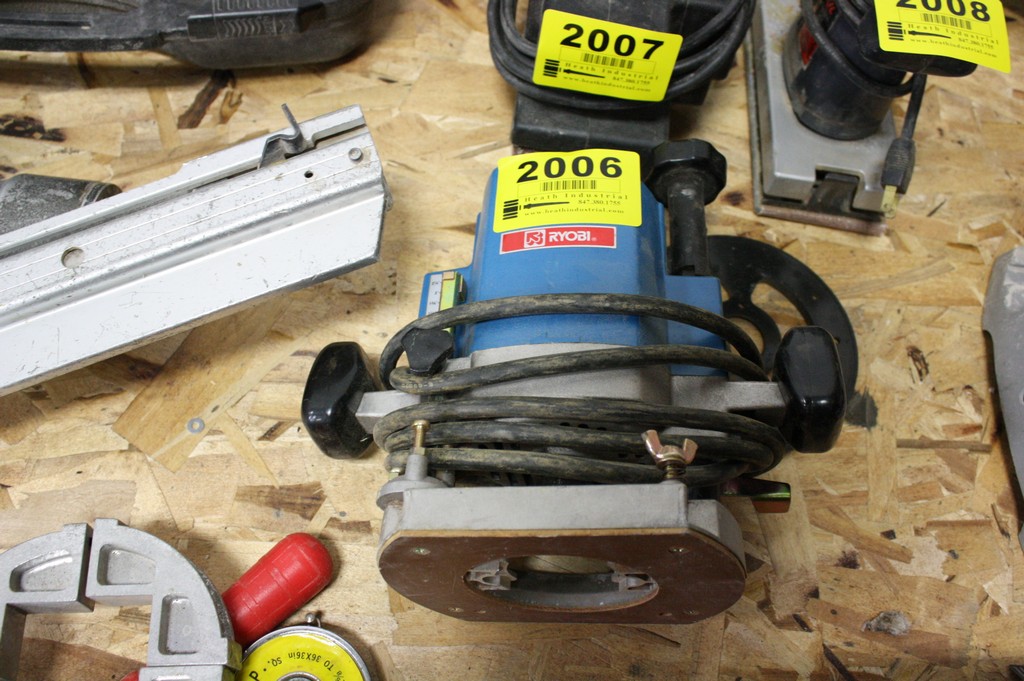 RYOBI MODEL R-500 HEAVY DUTY ROUTER 22,000 RPM