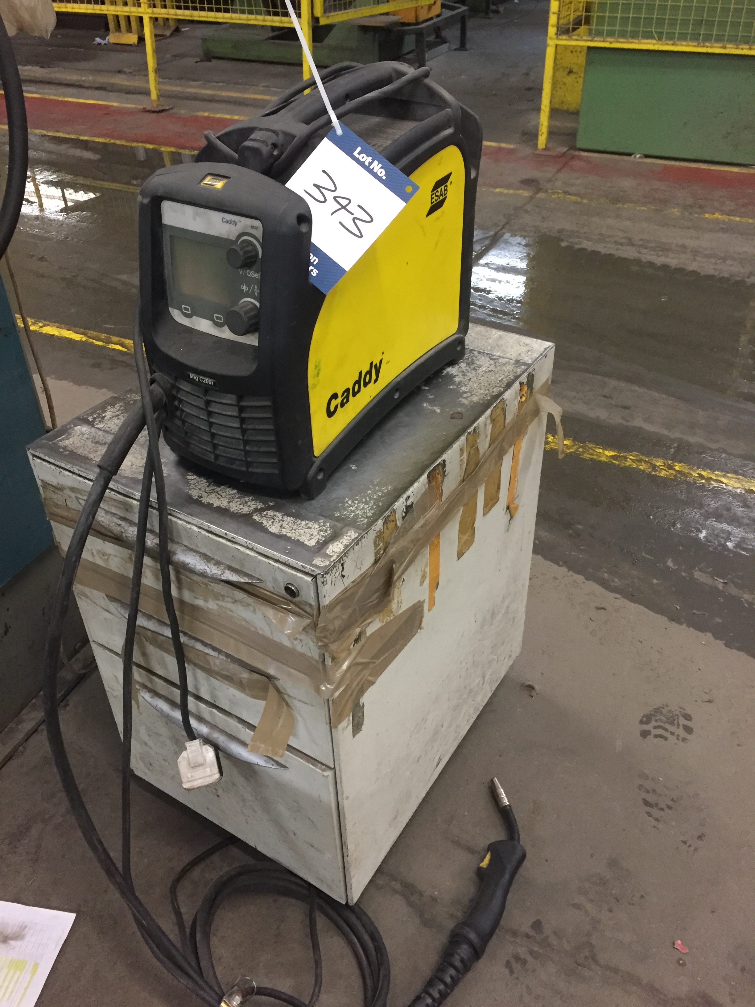 ESAB Caddy M32 Mig C200i portable mig welder **This lot is located at ...