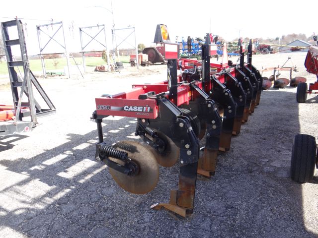Case IH 2500 Inline Ripper 7 Shank