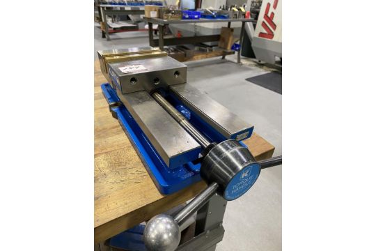 KURT 6" Machine Vise DX6 Crossover, Torque Handle