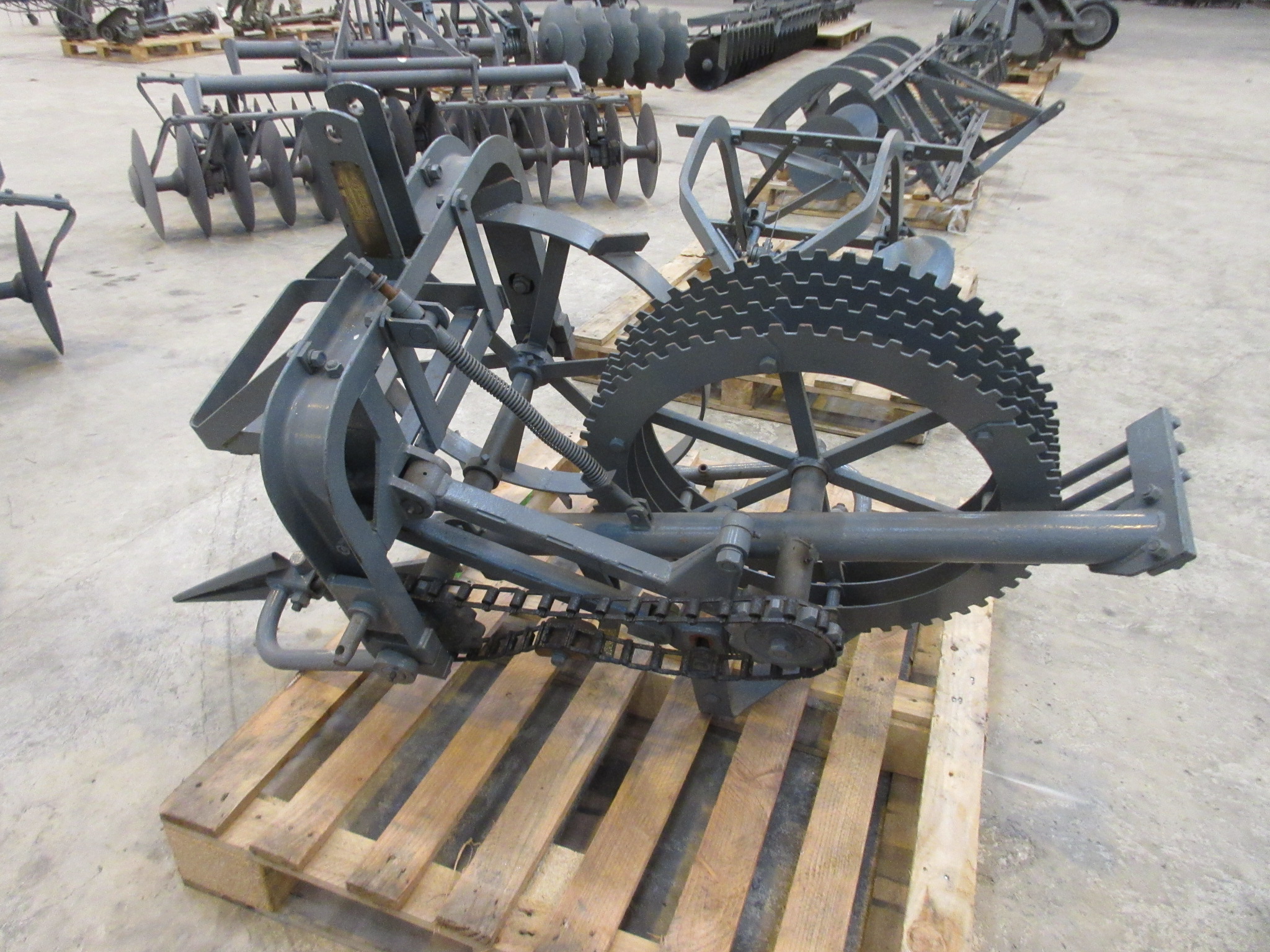 Ferguson Beet Topper this uncommon implement is believed to have been ...
