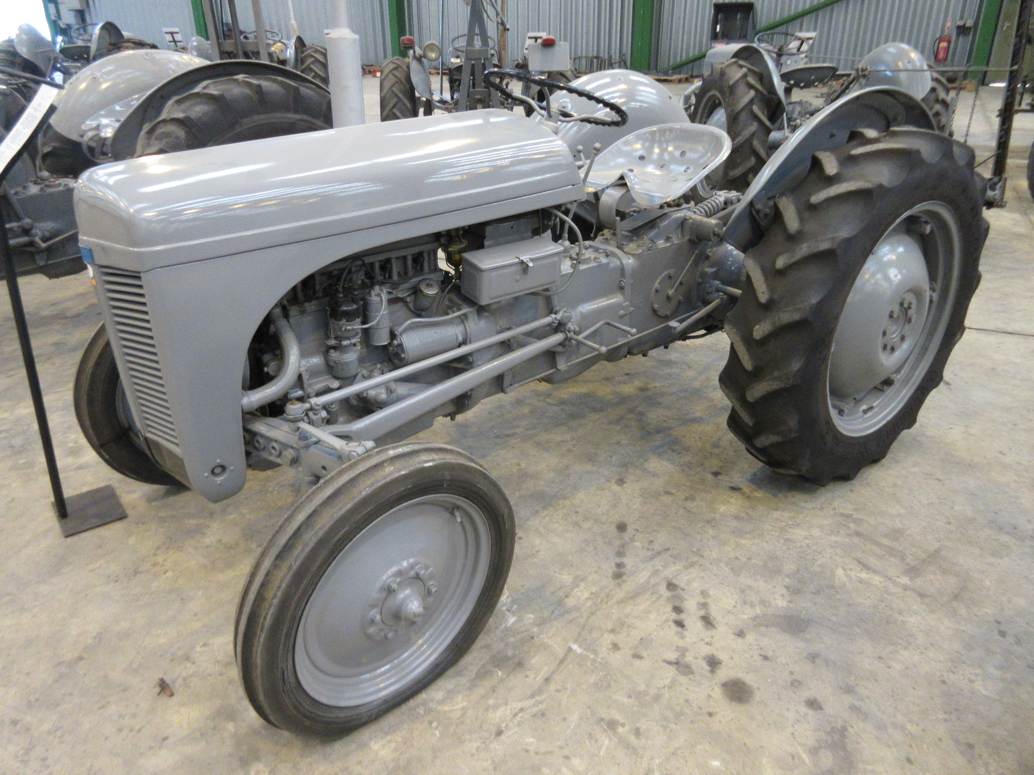 1947 FERGUSON TE-20 4cylinder petrol TRACTOR Reg No: 434 XUD Serial No ...