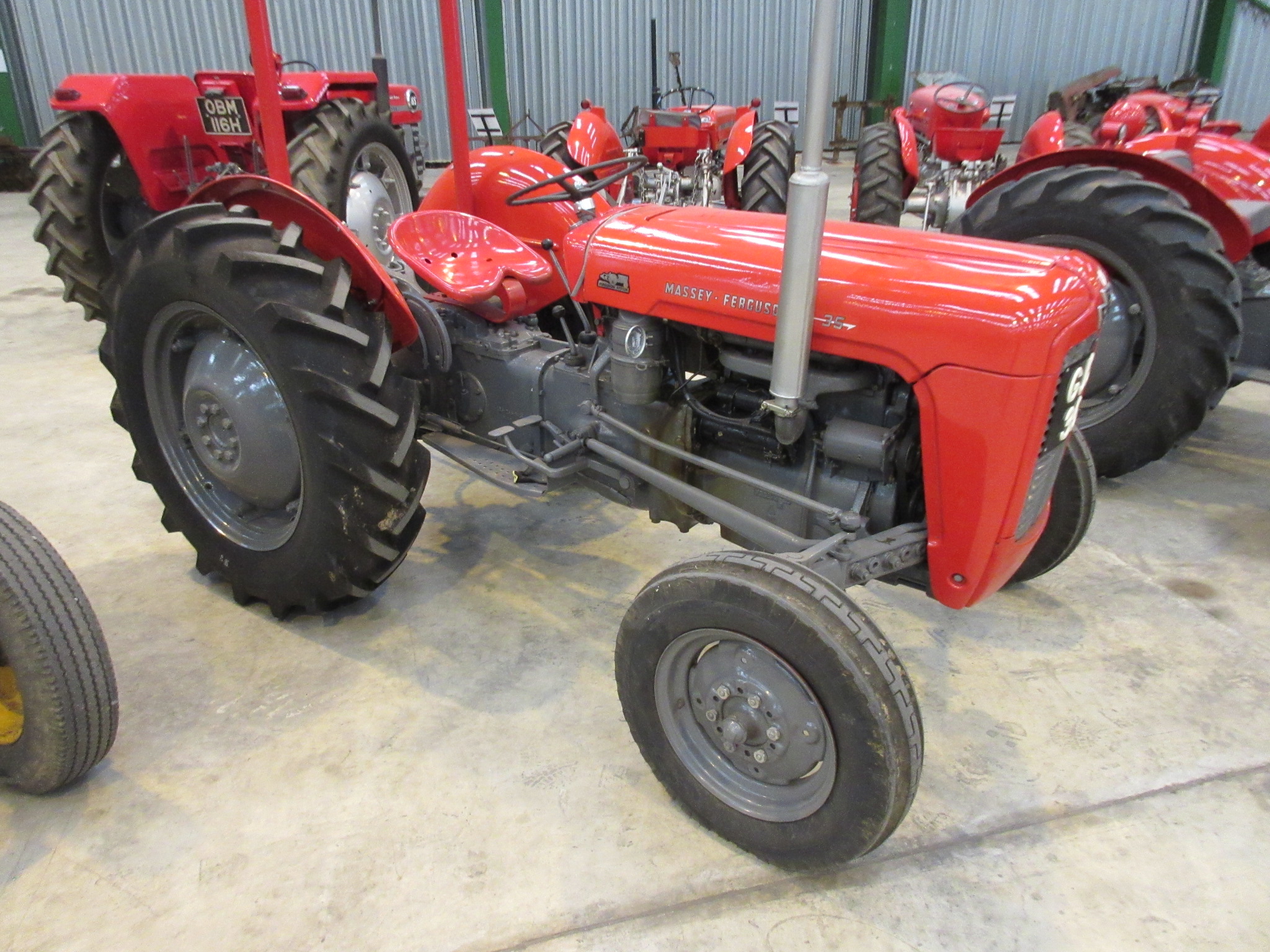 1959 MASSEY FERGUSON 35 4cylinder diesel TRACTOR Reg No: GJS 35 Serial ...