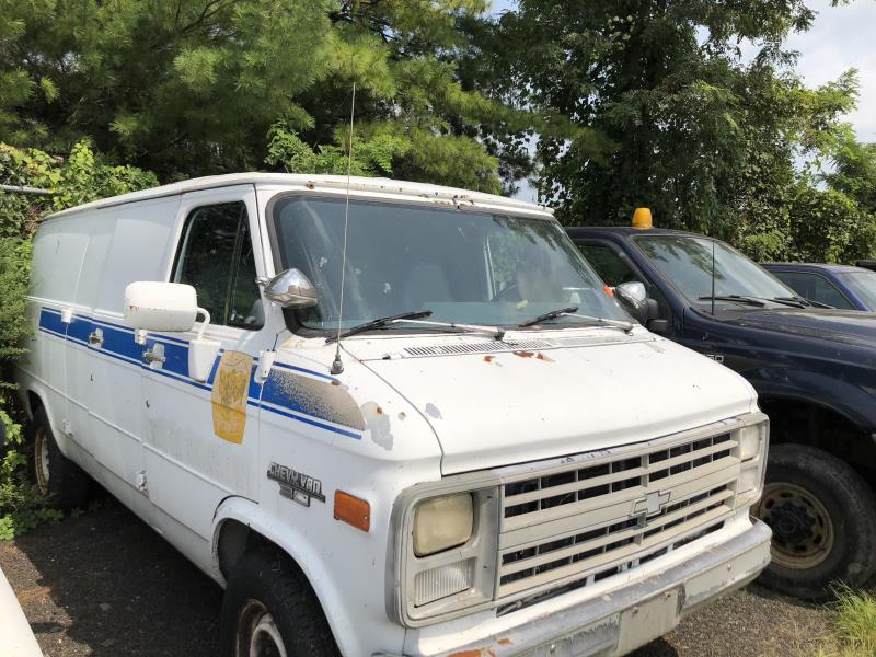 1991 Chevrolet C30 Van, VIN# 1GCFG35Z3M7127577, White, 39,129 Miles