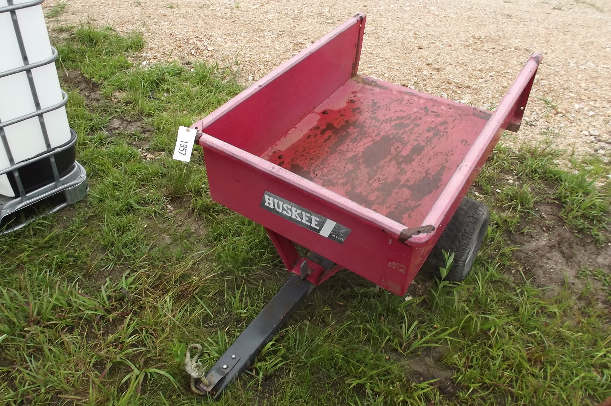 Huskee 10 cu. ft. Lawn Dump Trailer