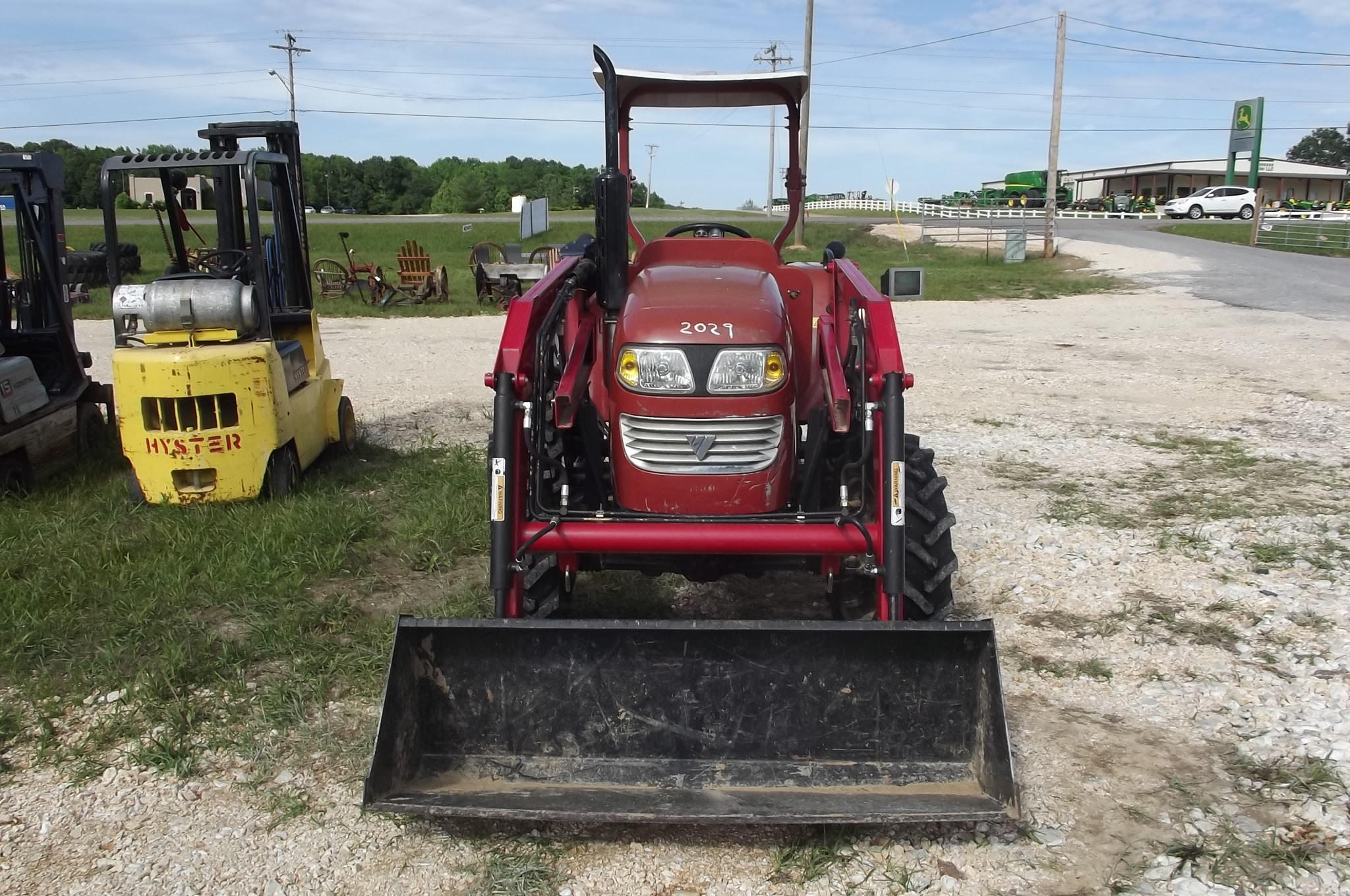 404 Foton 4X4 Diesel Tractor w/SL-30 Spirit Front end loader with ...