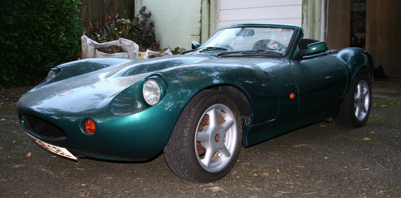2000 GINETTA G27 series IV 1800 cc Registration number W 591 CBC ...