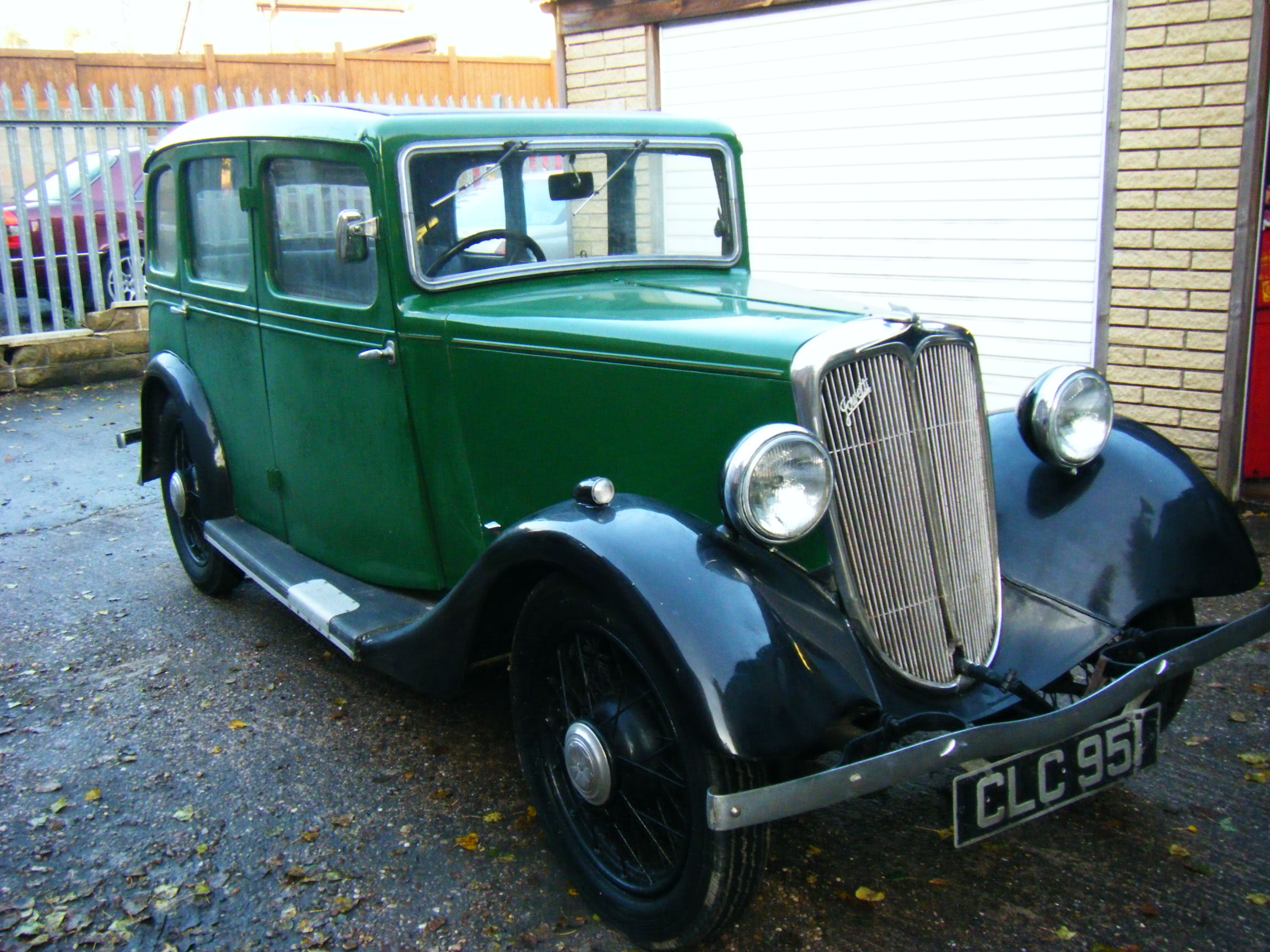 1936 Jowett Kestrel Owner bought this car in 1938, ran it until 1998 ...