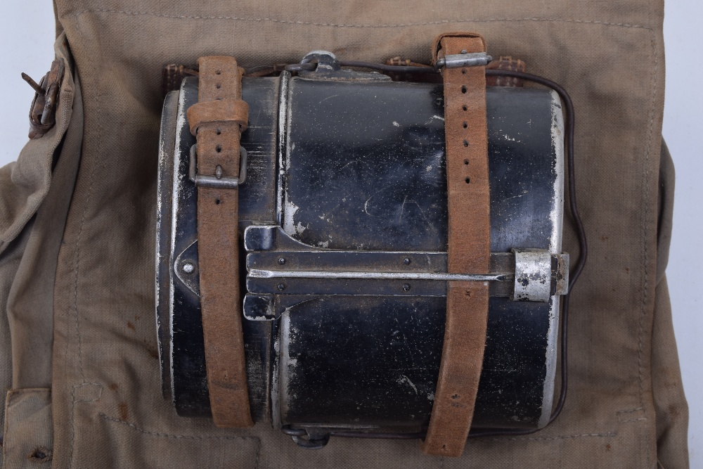 WW1 German Soldiers Tornister (Backpack) With Mess Tin Set, all canvas ...