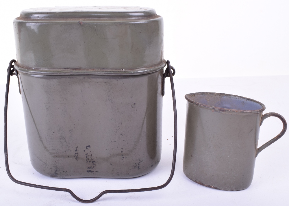 WW1 German Soldiers Mess Tin and Straps, excellent condition, field ...