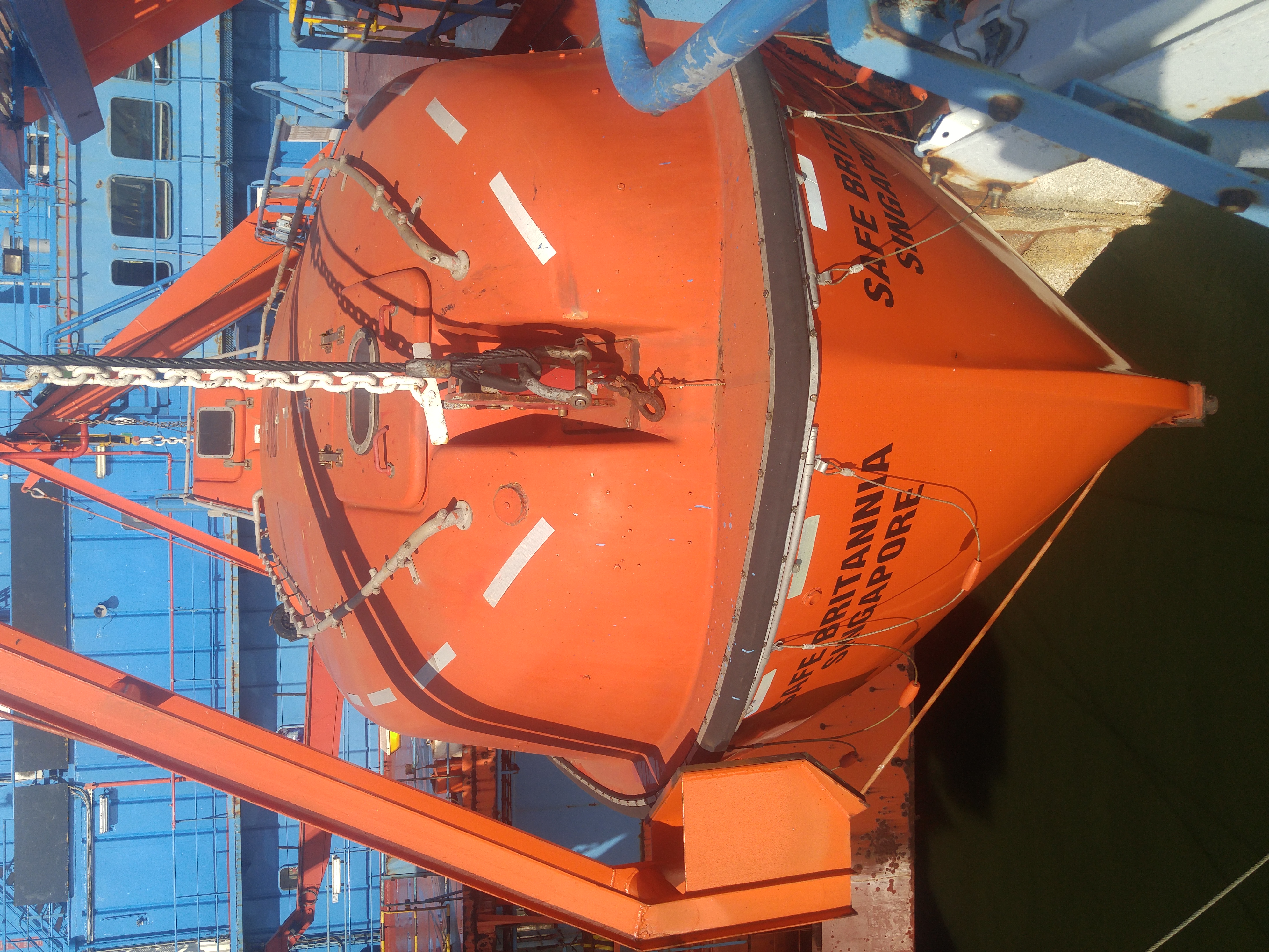 Harding 75 Person Lifeboat, No. of Pers.: 75, Material: G.R.P, Control ...