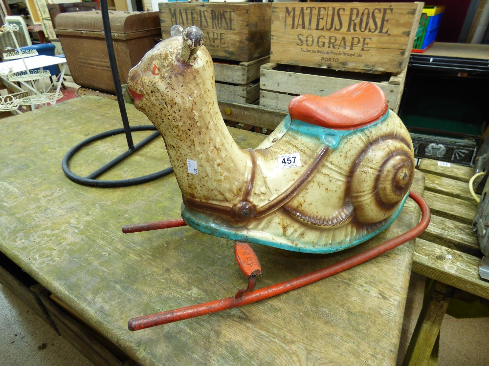 VINTAGE MOBO ROCKING SNAIL