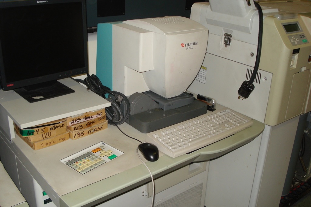FUJIFILM SP2000 FILM SCANNER (RS275/11) 2001 Fuji SP2000 Negative ...
