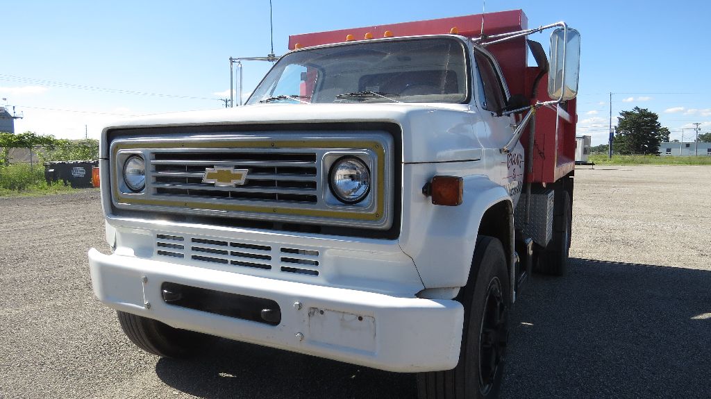 1983 Chevy C70 dump truck, vin 1GBL7D1E5DV103955, miles on odo 73,446 ...