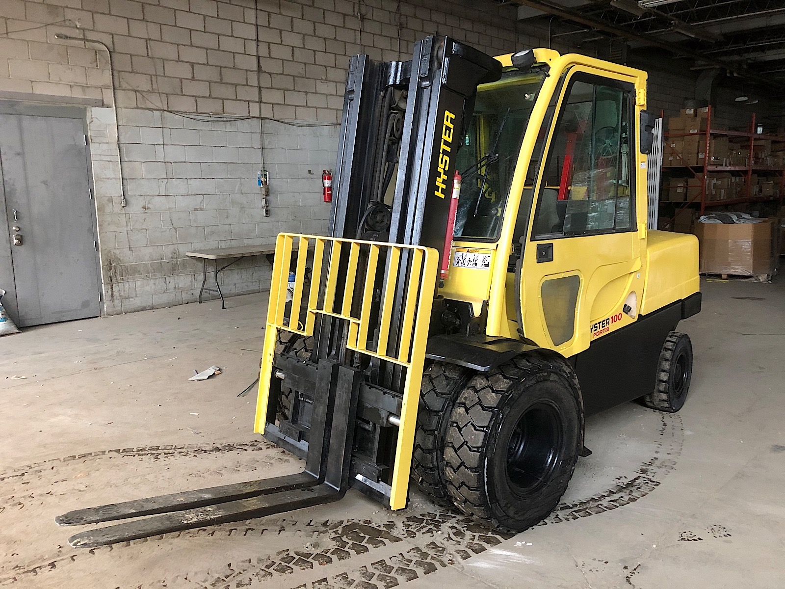 HYSTER (H100FT) 3-STAGE 10,000 LBS. CAP DIESEL OUTDOOR FORKLIFT