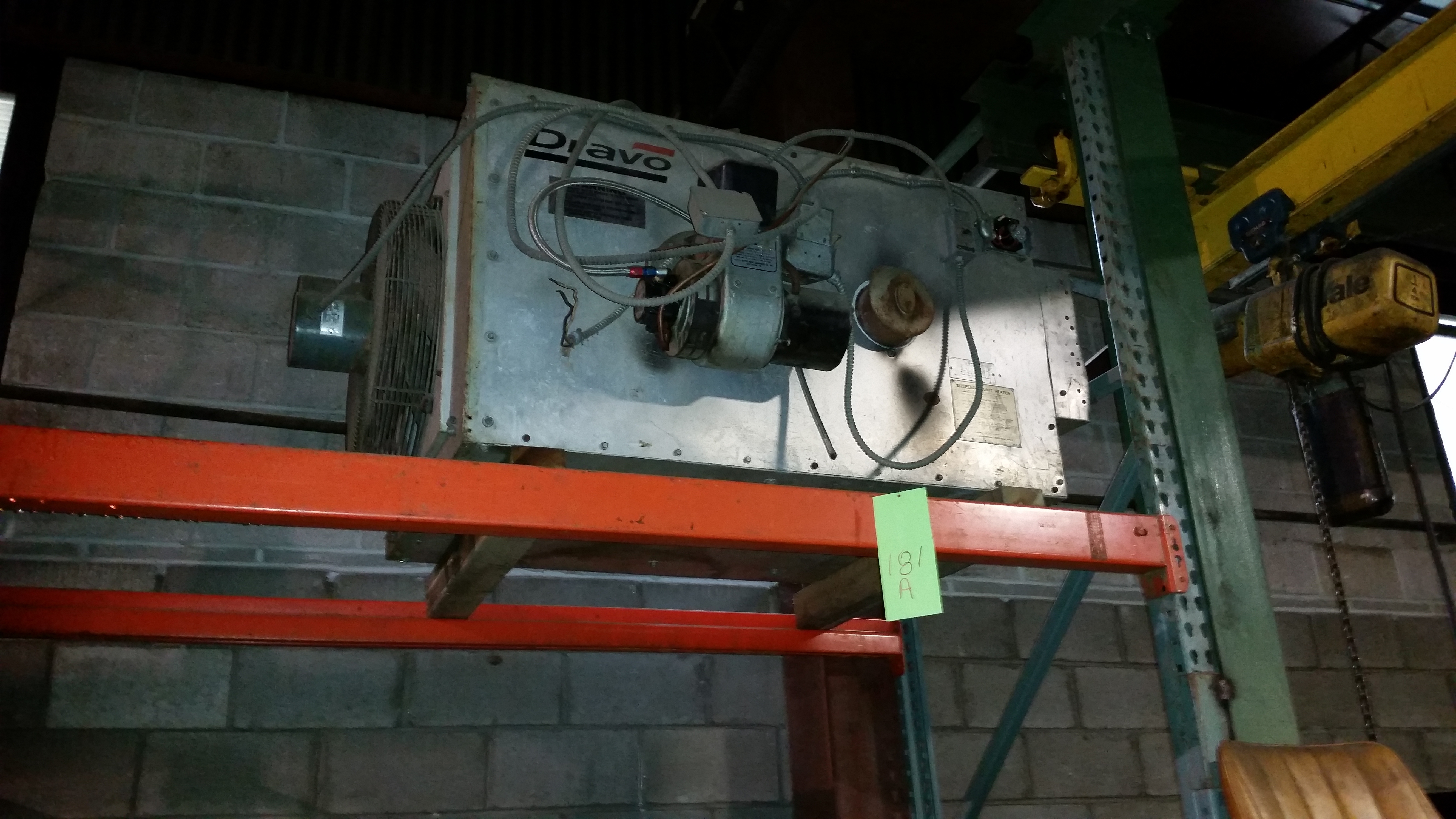 DRAVO SUSPENDED UNIT OIL HEATER