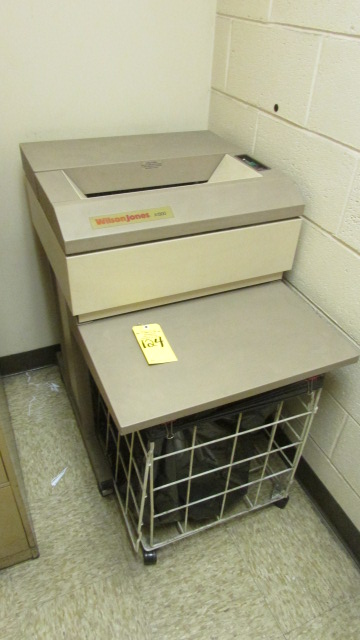Wilson Jones A1300 Paper Shredder, m/n 513472