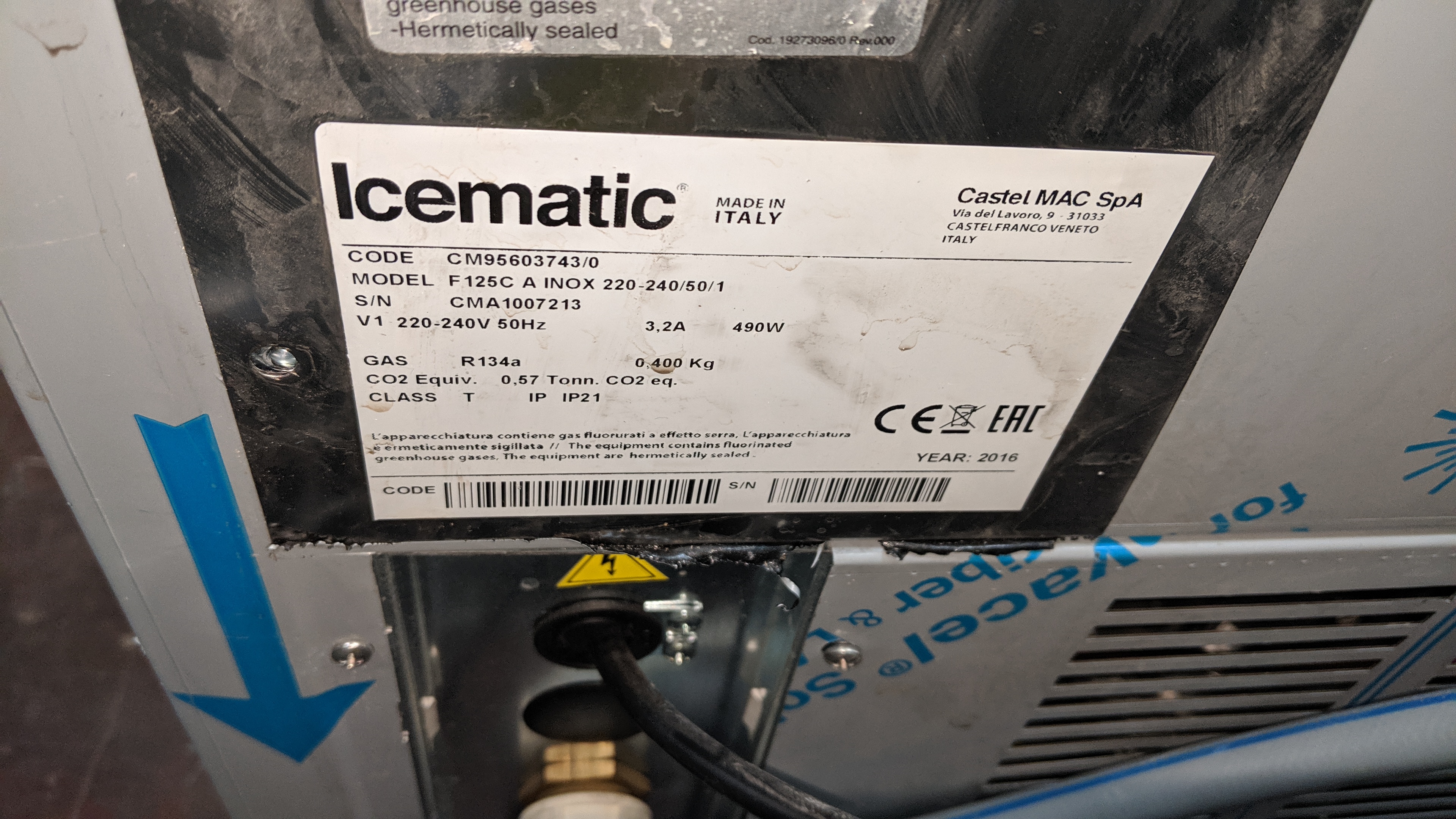 Icematic F125 compact ice machine IMPORTANT: Please remember goods ...