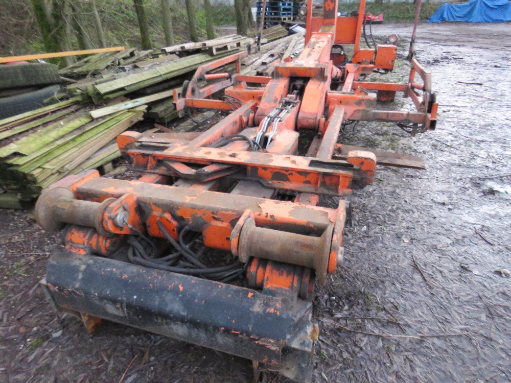 EDBRO 8 WHEEL HOOK LOADER EQUIPMENT WITH TELESCOPIC ARM, YEAR 2007 ...