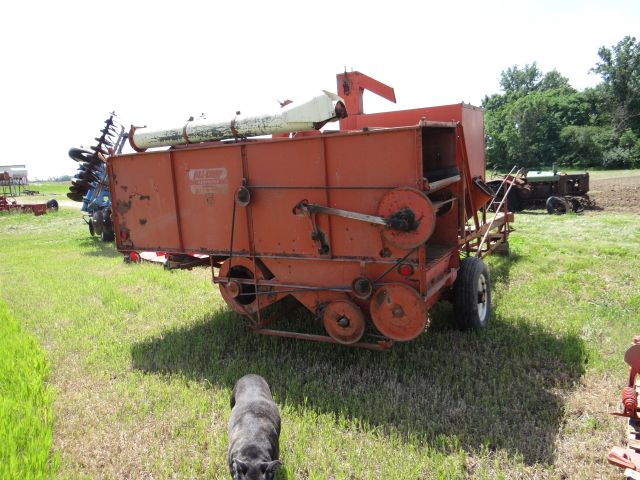 AC 72 All Crop Pull Type Combine, never been wet