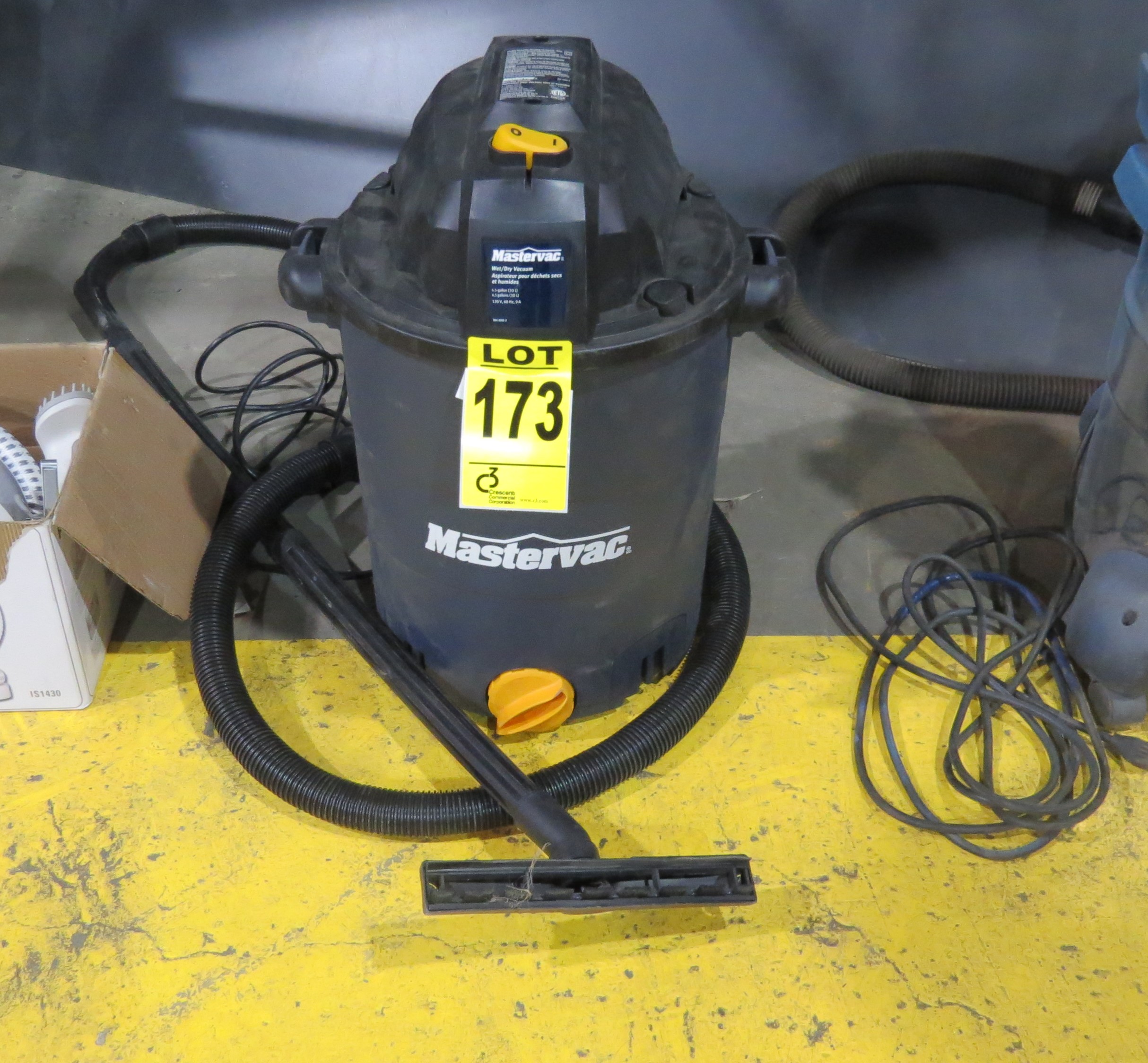 Lot of Mastervac wet/dry vacuum 30L capacity