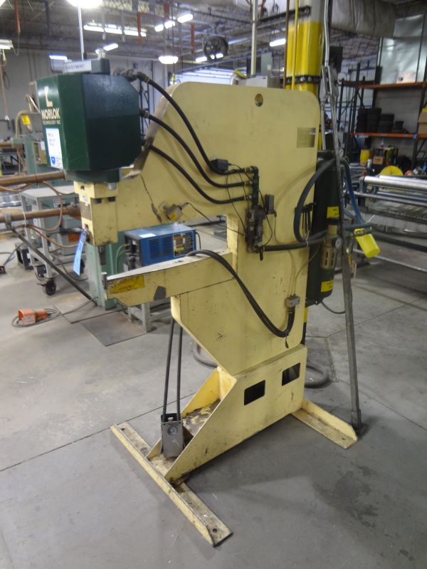 NORLOCK SURE-LOK MODEL MD SL 24 HEAVY DUTY CLINCHING MACHINE; S/N 94008 ...