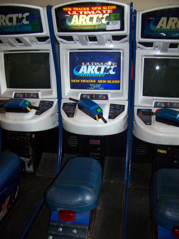 ARCTIC THUNDER ULTIMATE RACING ARCADE GAME H. NOTE: GAME WORKS. . Item ...